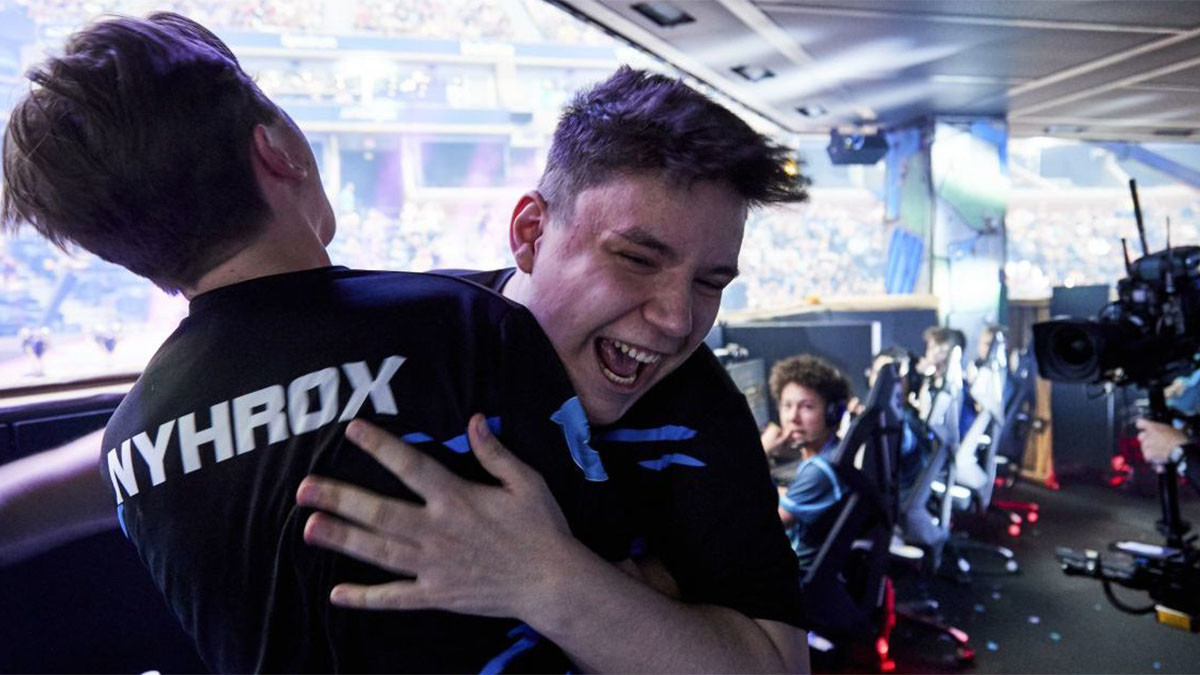 Fortnite bannit temporairement Aqua, le vainqueur de la coupe du monde ...