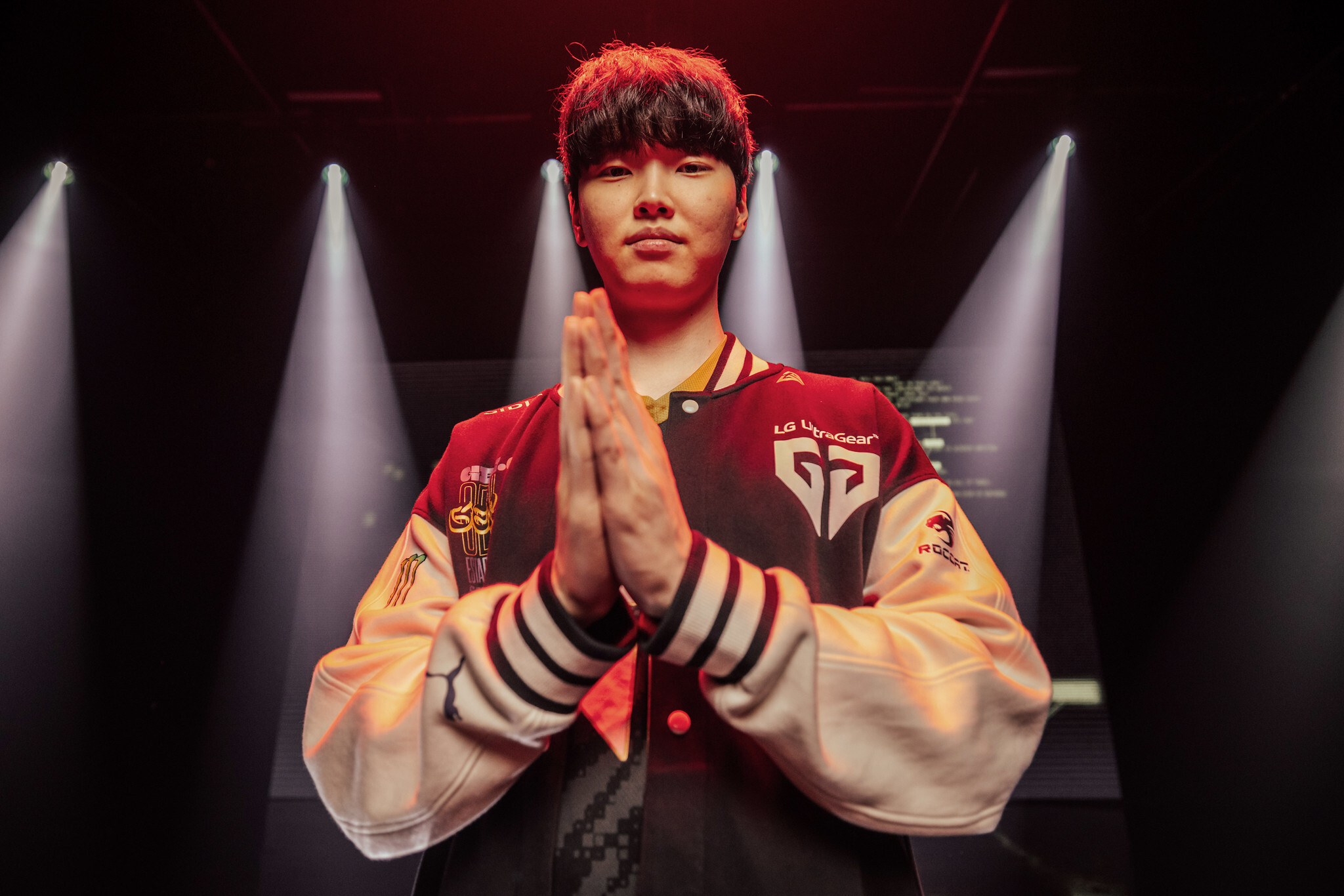 LoL : Faker vs Chovy, des statistiques toujours plus proches... Le ...