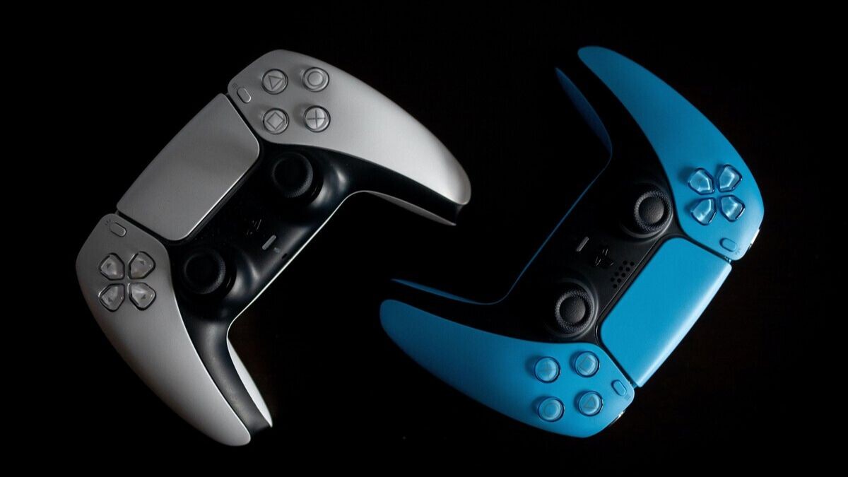 After 3 years of use, he discovers a “secret” functionality on his PS5 ...