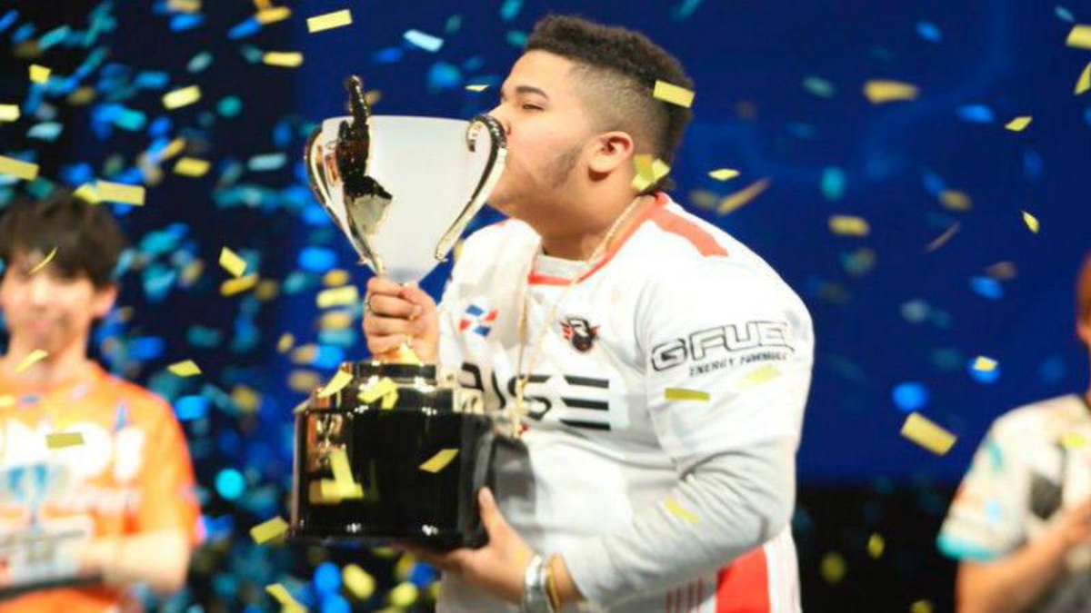 MenaRD Street Fighter V Capcom Cup 2017 2020 Champion Birdie - Millenium