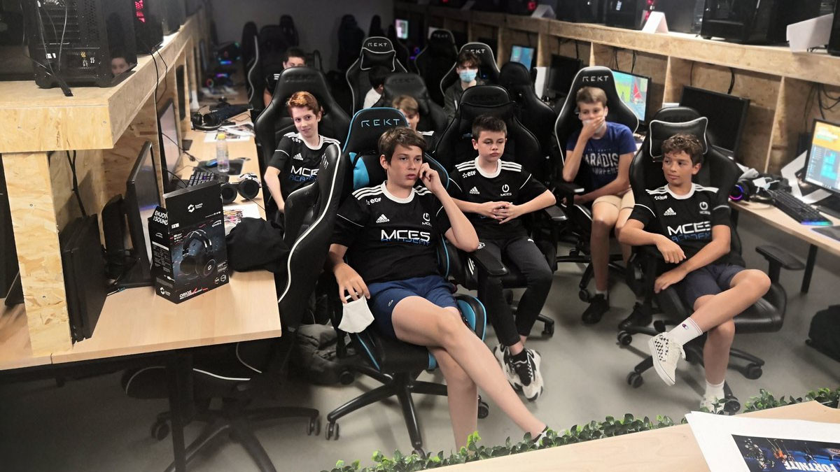 MCES lance un programme de cours pour s'améliorer au gaming - Millenium