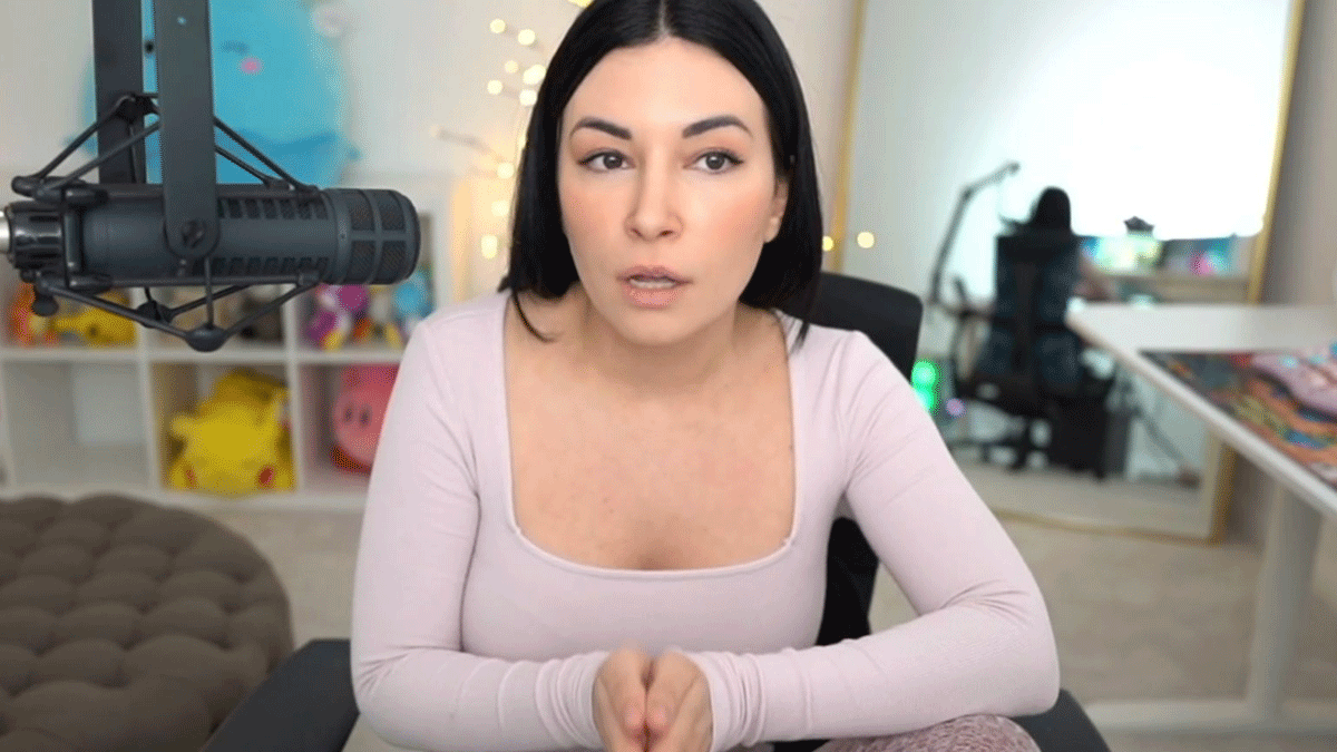 "Ce sont des conneries !", cette streameuse se fait ban de Twitch à ...