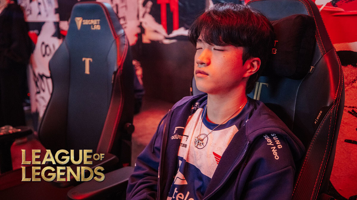 LoL : Les joueurs T1 encore harcelés par des fans totalement fous - Millenium